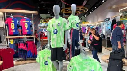Barcelona present green shirt for new third kit - Football España