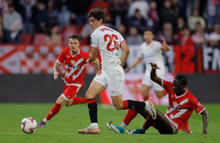 Wolves in pole position to hijack Napoli deal for second Spanish right-back