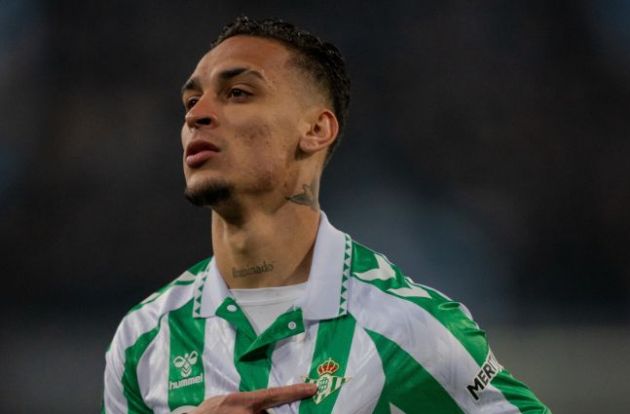 Real Betis table fresh Antony loan offer as Man United plan exit