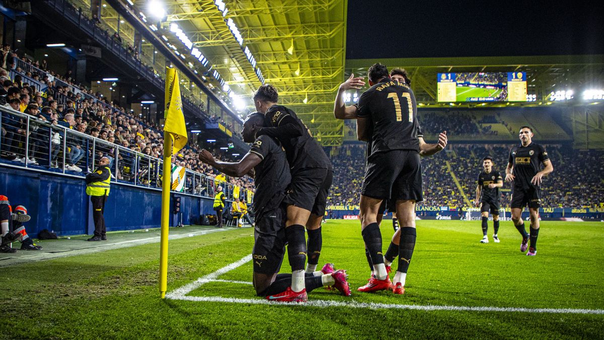 La Liga Transfer Round-Up: Valencia on the verge of new number 9